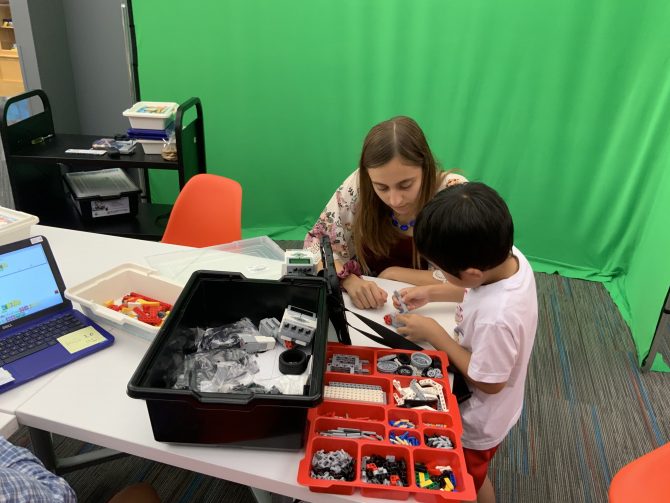 Summer Volunteer Opportunities for Youth | Chicago Public Library